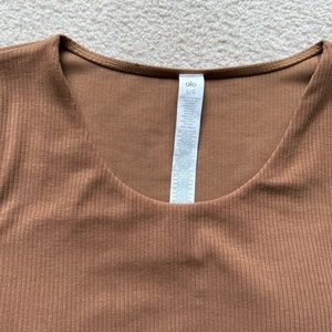 ALO Yoga | Tops | New Alo Yoga Ribbed Defined Long Sleeve Bra Crop Top ...